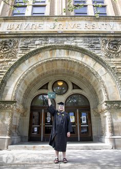 Wayne State University Graduation Photos - Paul Manoian Photography