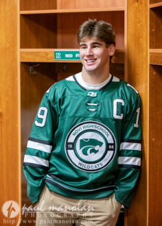 Novi Senior Pictures: Trevor’s Hockey and Fall Session