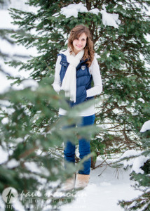 Senior Pictures in Snow – Jenni’s Winter Wonderland Session