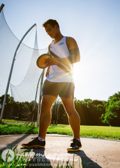 Northville Senior Pictures for a Discus Thrower