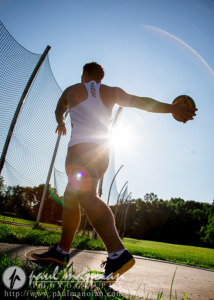 Northville Senior Pictures for a Discus Thrower